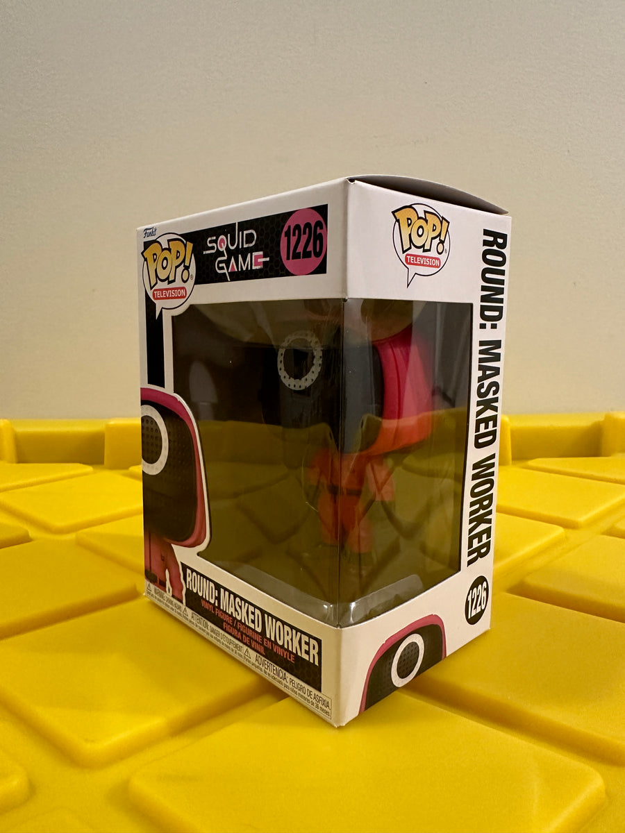 Round: Masked Worker – Black Panther Collectables